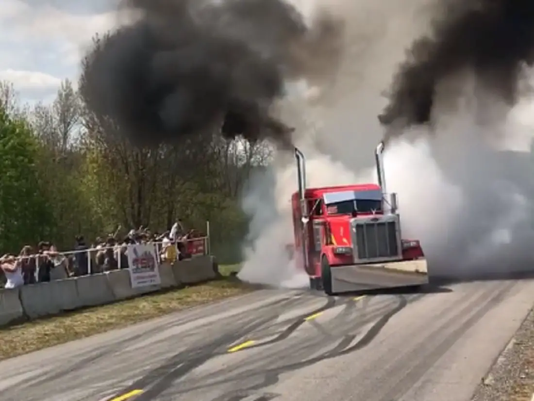 Torque monster Peterbilt just pulled off the best burnout you'll ...